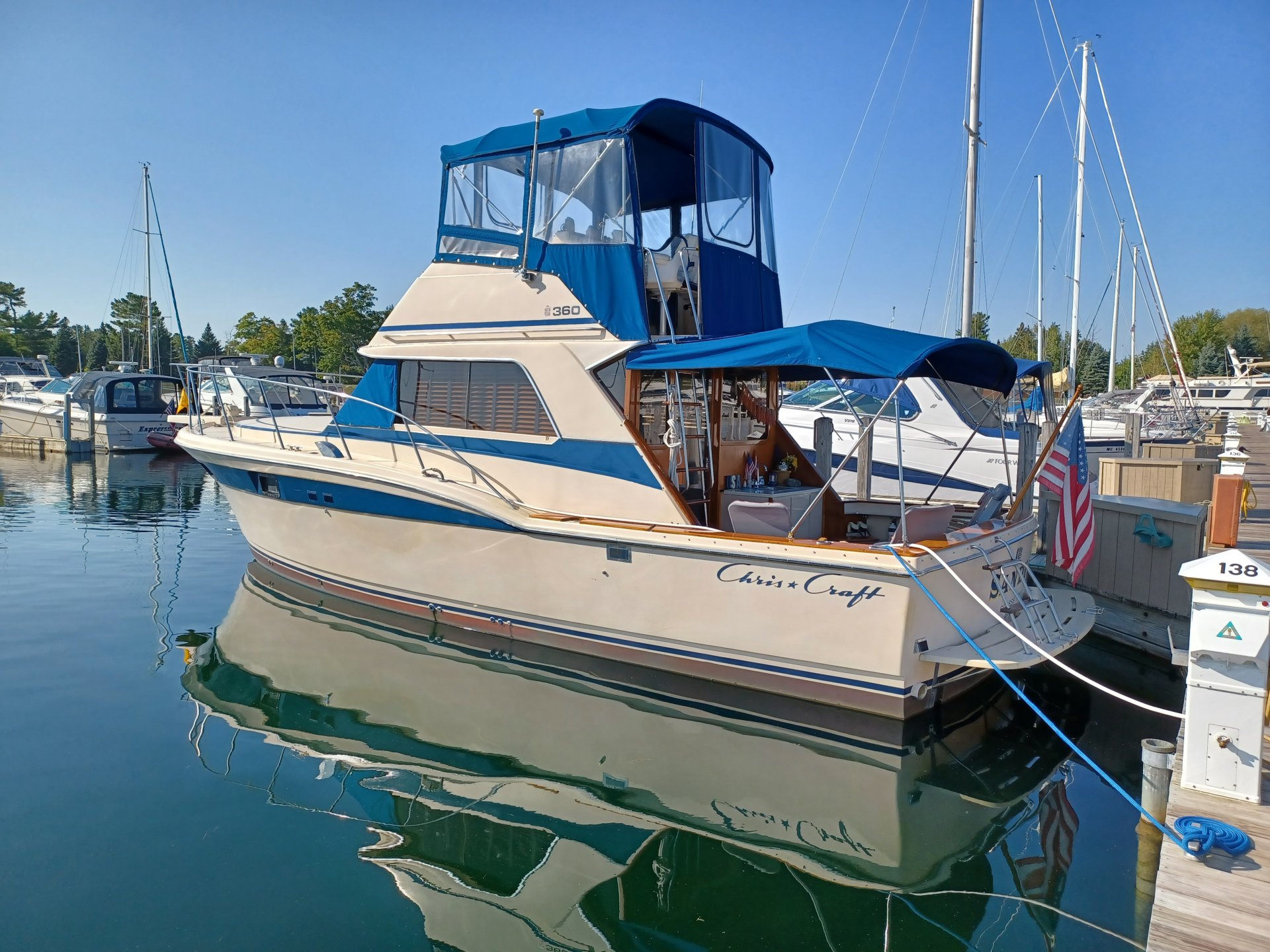 1983 Chris Craft Commander 360 Flybridge Power Boat For Sale in ...