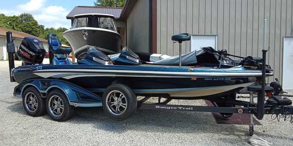 2017 Tracker Marine Tracker Pro 170 Bass Boat Fishing Boat For S...