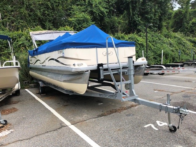 2004 Sweetwater 24 foot Pontoon Boat For Sale in Hilton Head Isl...